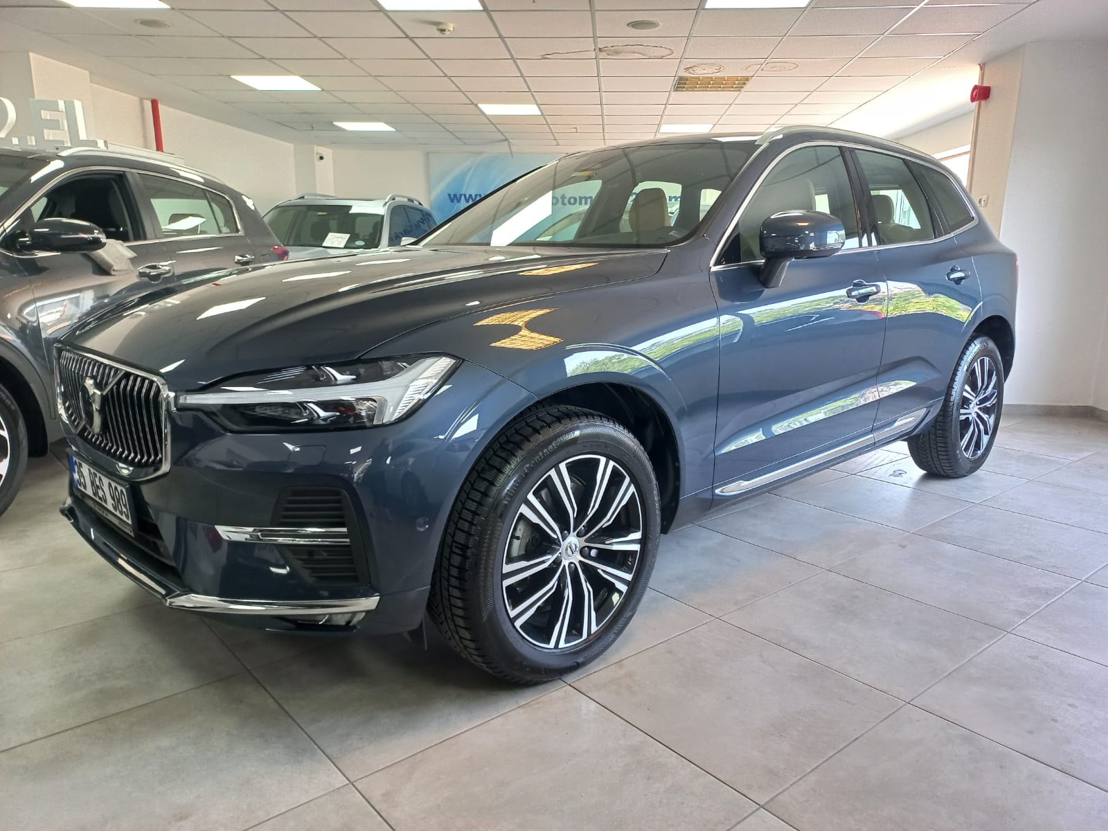 Arkas Otomotiv2 | 2. El Volvo XC60 B4 AWD Mild Hybrid Inscription Otomobil Fiyatları
